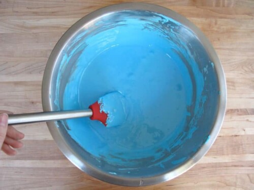 Sugar Cookie Decorating Tutorial with Royal Icing by Tori Avey