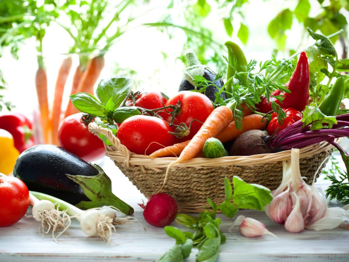The Seasonal Eating Guide authored by Tori Avey.